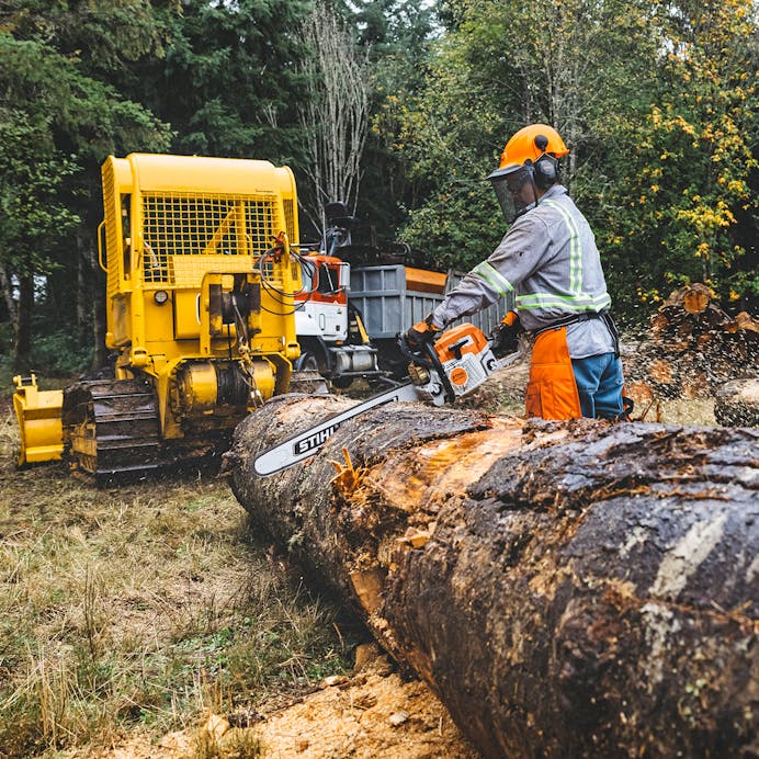 STIHL® MS 400 C-M Chainsaw - Local Pickup Only – Clive Power Equipment